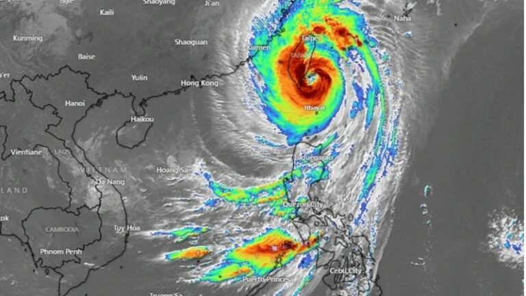 CẢNH BÁO SIÊU BÃO KONG-REY, GIÓ MẠNH, SÓNG CAO VÀ NGUY CƠ LỐC XOÁY ...